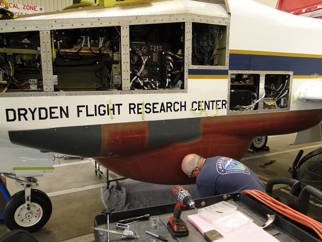 HIWRAP fairing final fit work (2012) | NASA Airborne Science Program